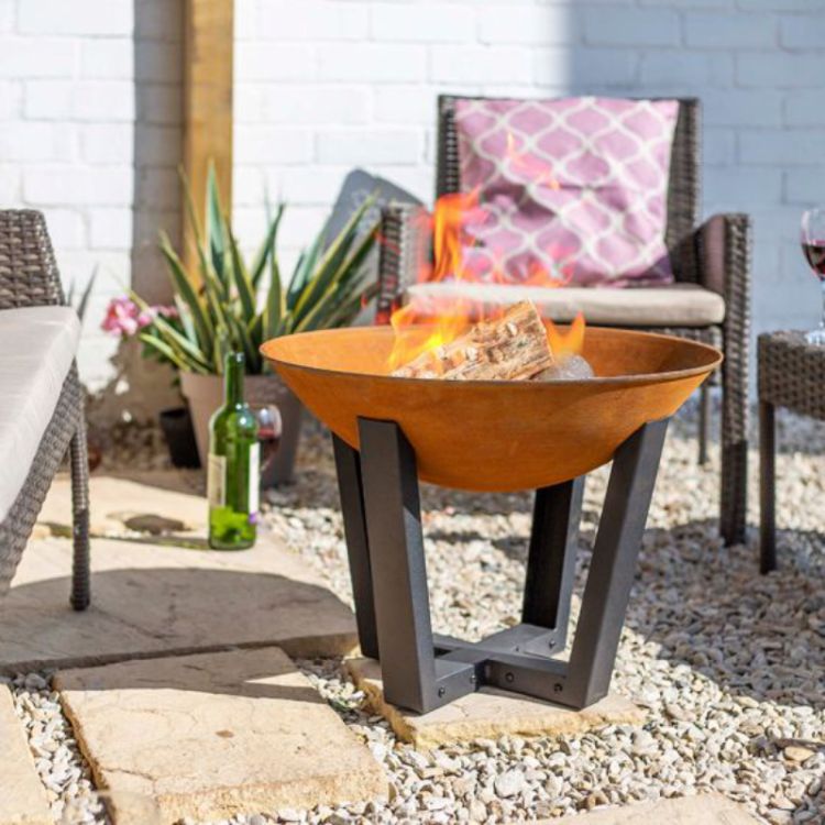 Outdoor Heating |Browse our Fire Pits, Patio Heaters & Fire Baskets
